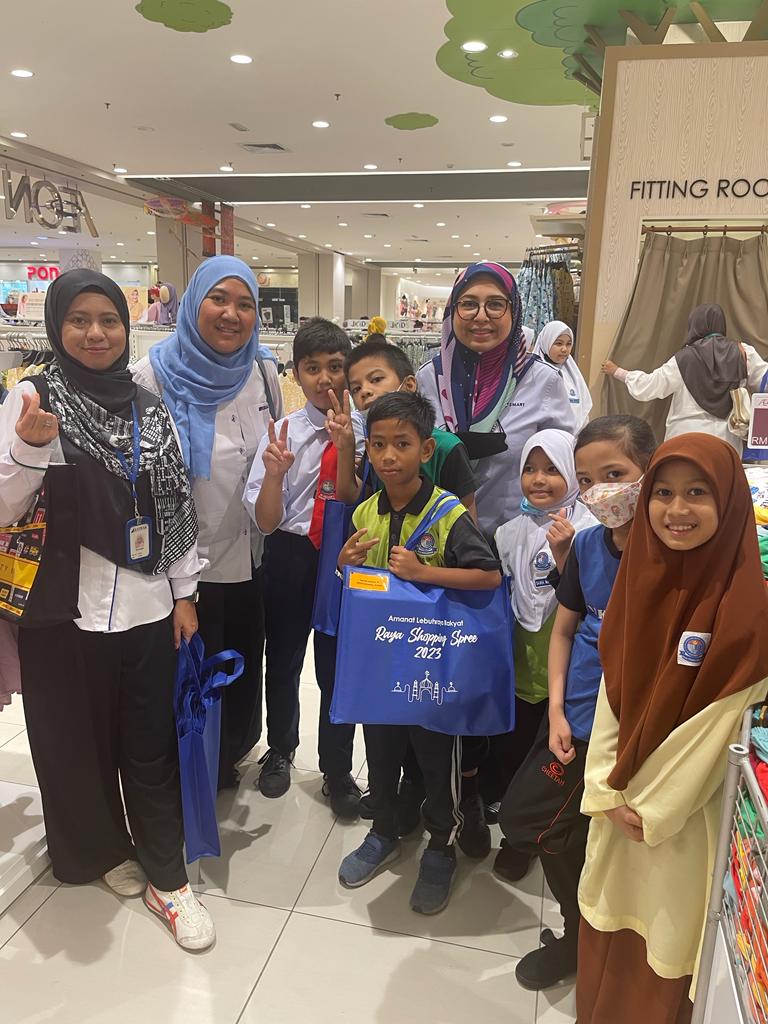 RAYA SHOPPING SPREE: LITRAK GROUP CELEBRATE THE JOY OF 2023 AIDILFITRI ...